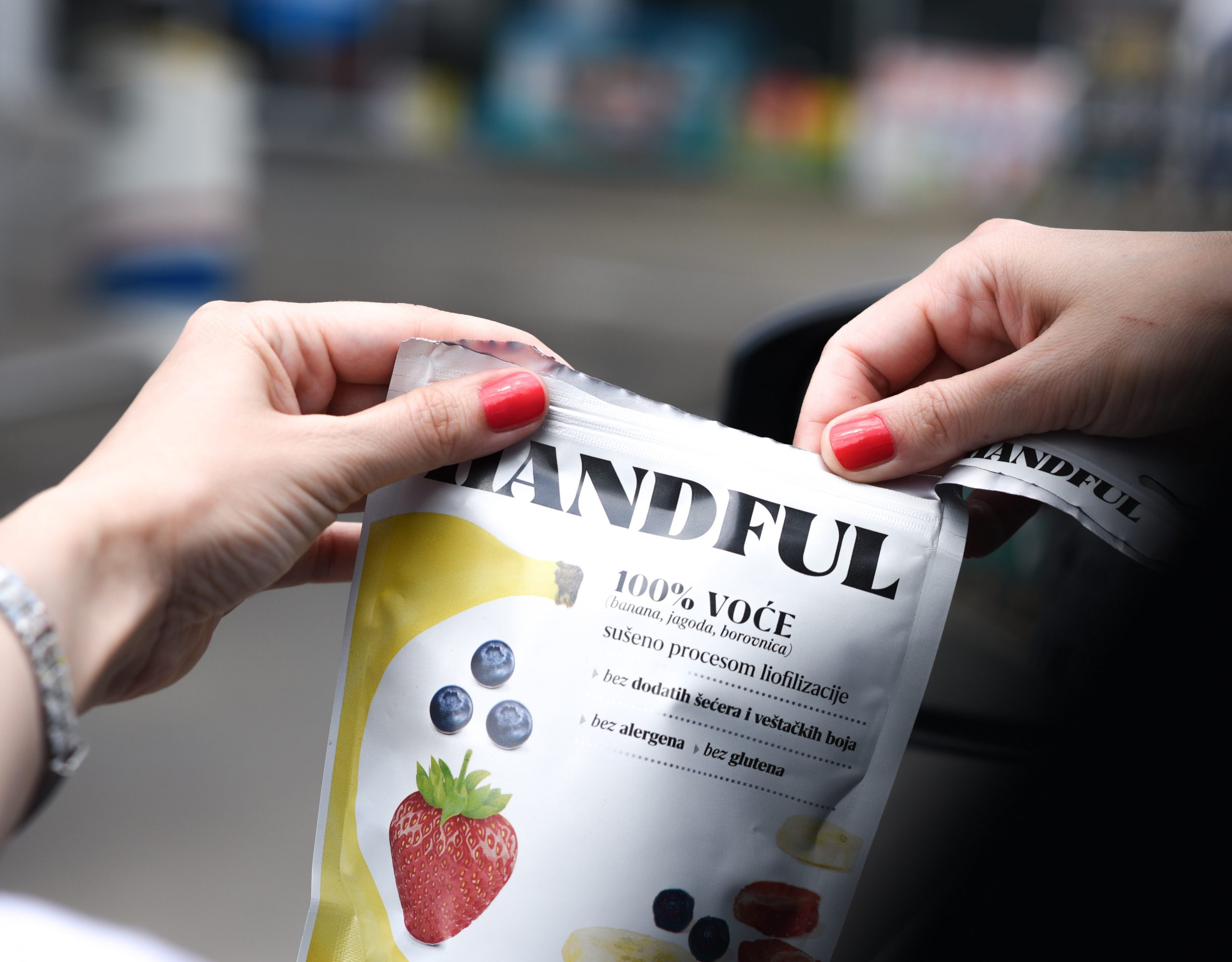 Handful putuje sa vama… pronađite nas od sada i na NIS-ovim benzinskim ...